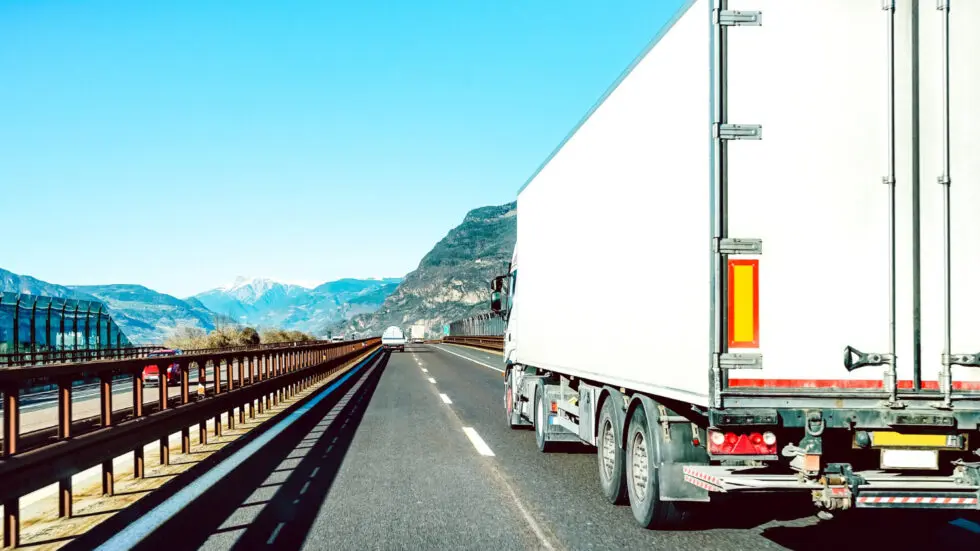 What is Linehaul Trucking?
