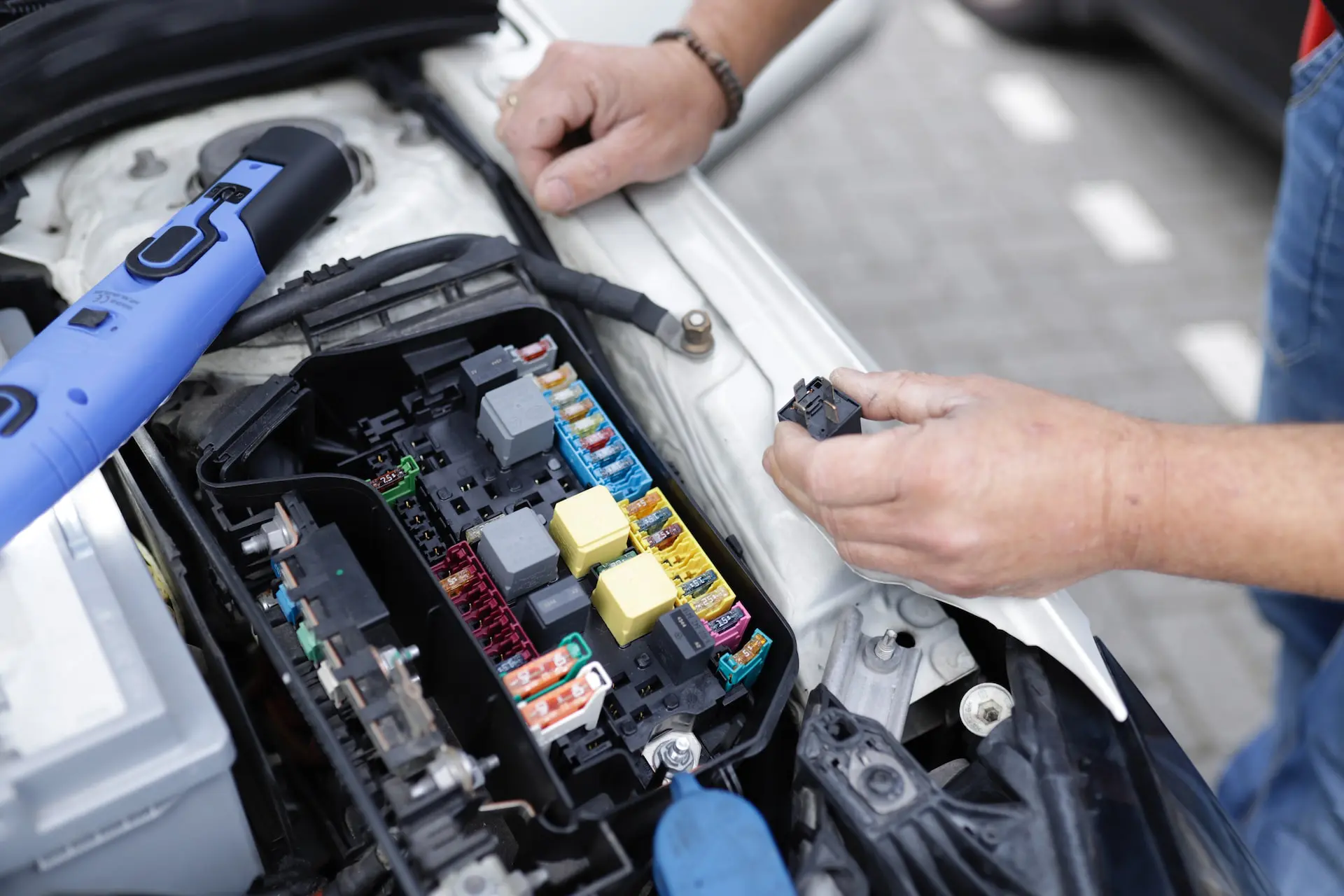 Tips to Keep Delivery Drivers Safe - Detrack