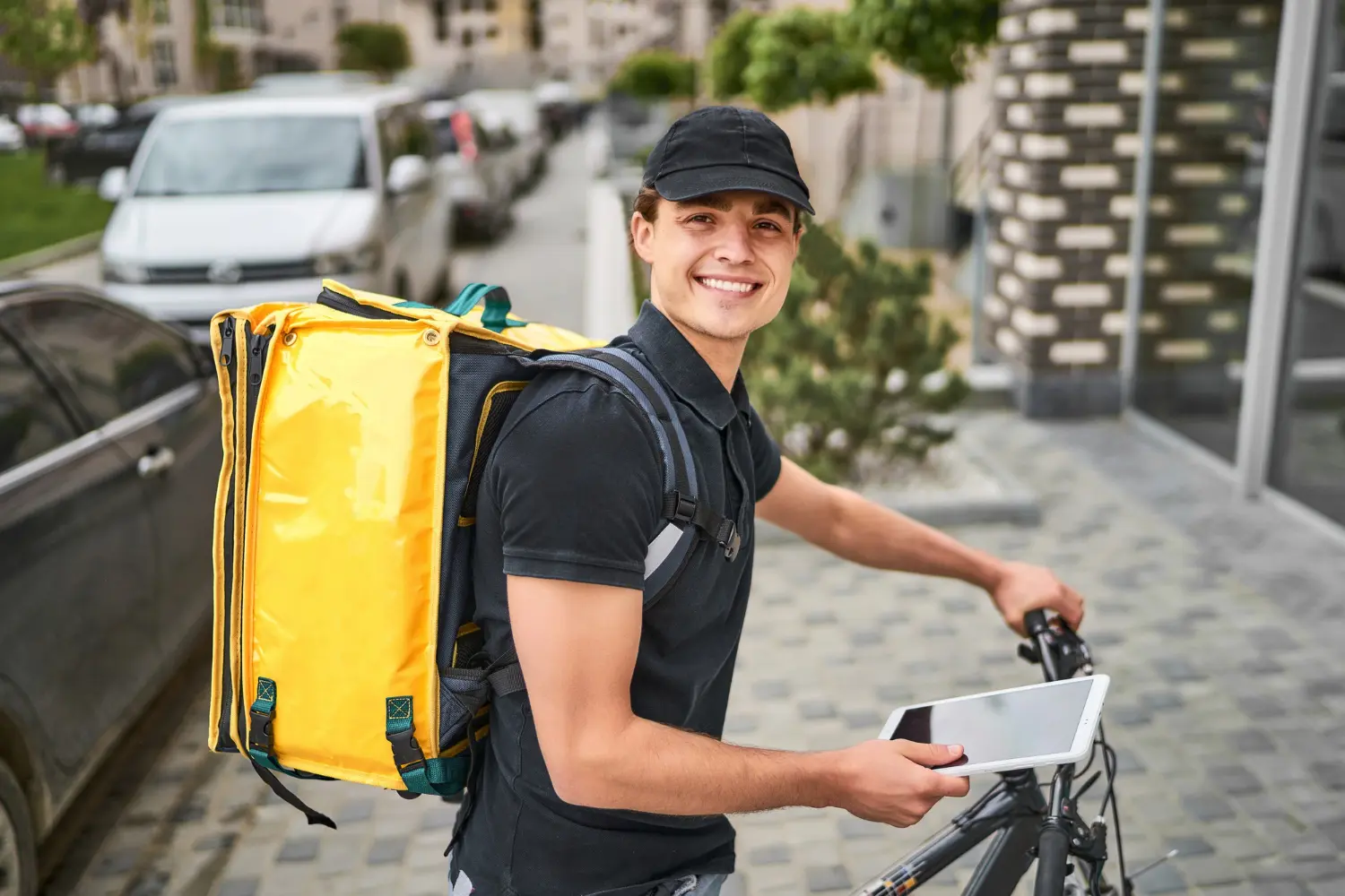 Top Tips for Delivery Drivers to Earn More - Detrack